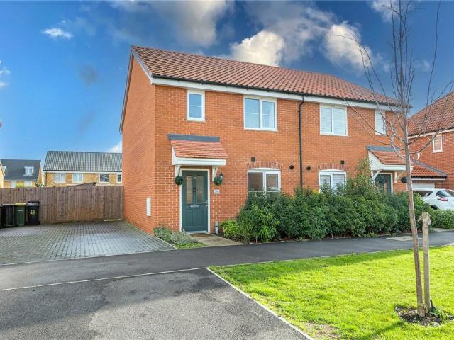 3 bedroom semi detached house to rent