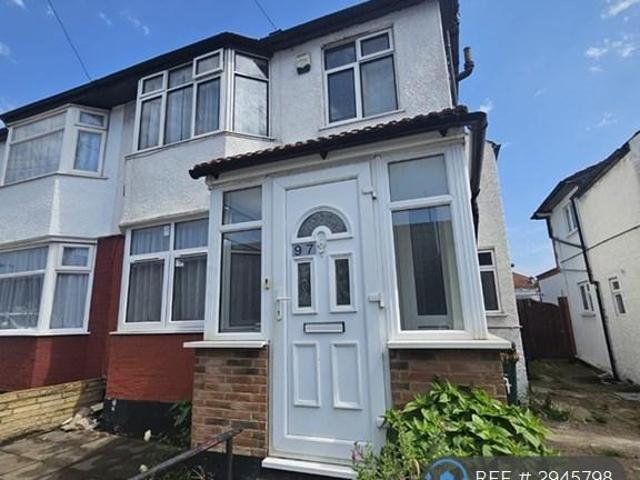 3 bedroom semi detached house to rent