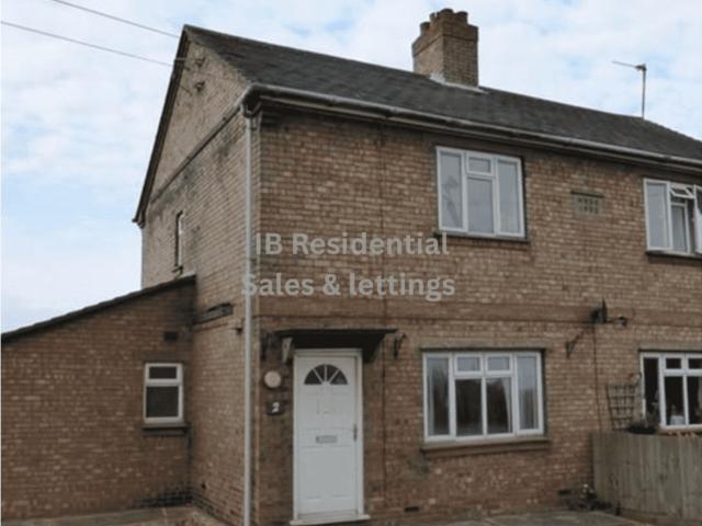 3 bedroom semi detached house to rent