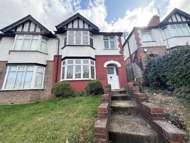 3 bedroom semi detached house to rent