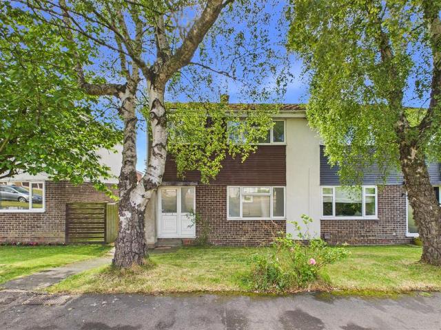 3 bedroom semi detached house to rent