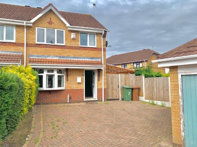 3 bedroom semi detached house to rent