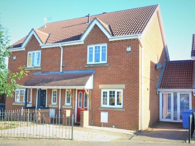 3 bedroom semi detached house to rent