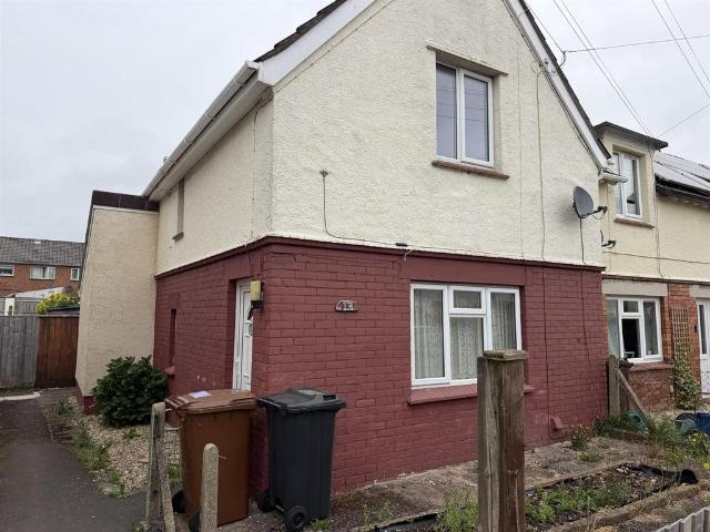 3 bedroom semi detached house to rent