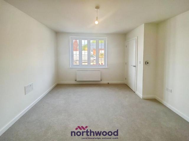 3 bedroom semi detached house to rent