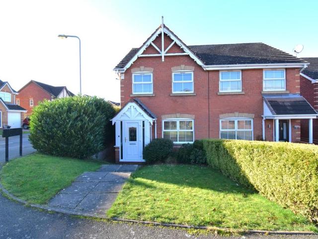 3 bedroom semi detached house to rent