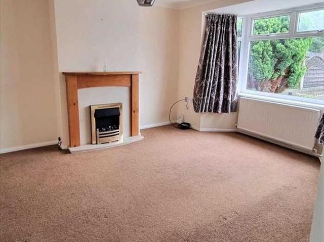 3 bedroom semi detached house to rent