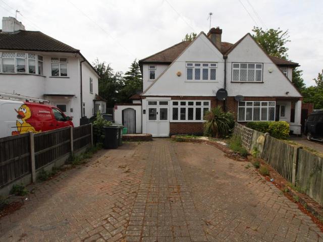 3 bedroom semi detached house to rent