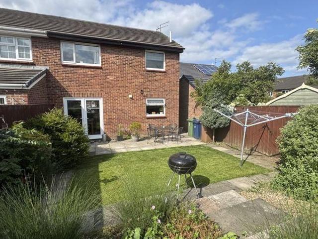 3 bedroom semi detached house to rent