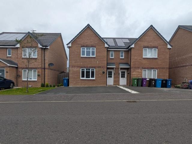 3 bedroom semi detached house to rent