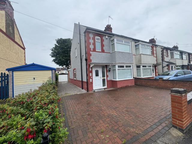 3 bedroom semi detached house to rent