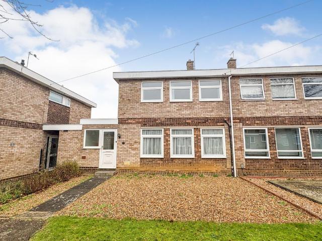 3 bedroom semi detached house to rent