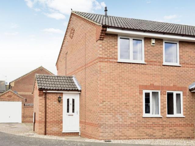 3 bedroom semi detached house to rent