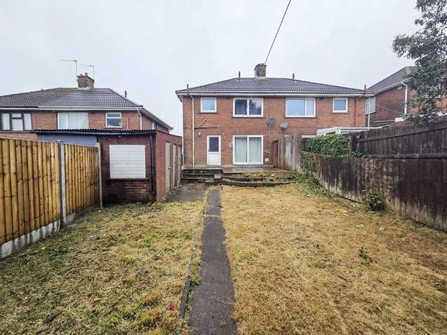 3 bedroom semi detached house to rent