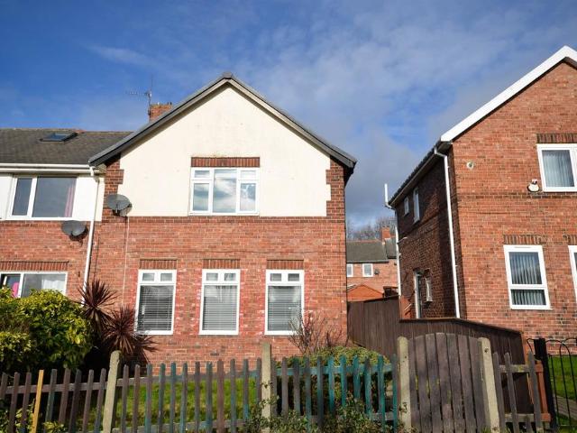 3 bedroom semi detached house to rent