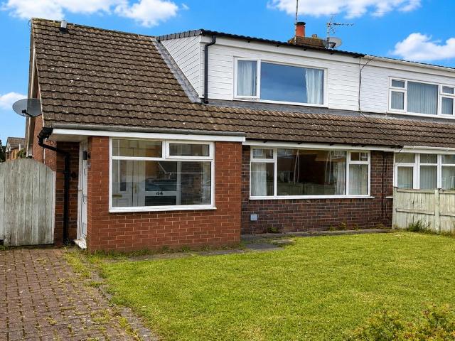 3 bedroom semi detached house to rent