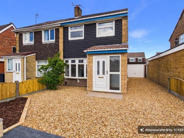 3 bedroom semi detached house to rent