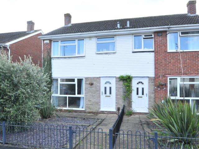 3 bedroom semi detached house to rent