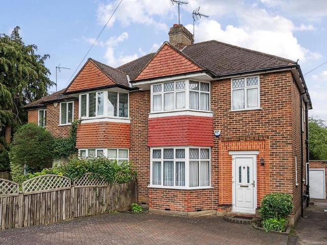 3 bedroom semi detached house to rent