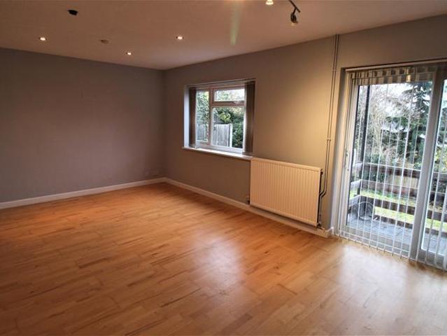 3 bedroom semi detached house to rent