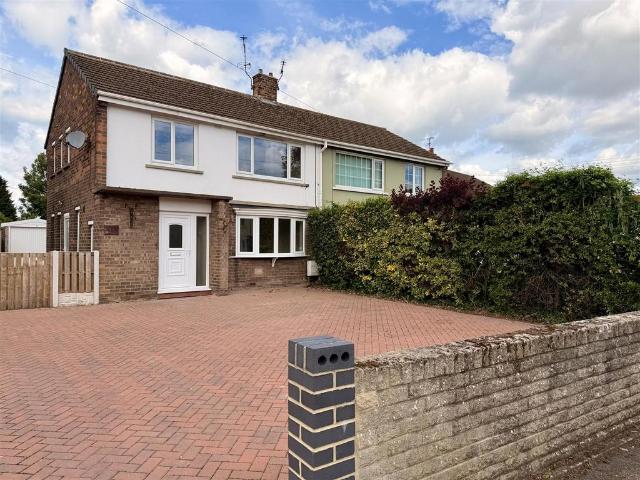 3 bedroom semi detached house to rent
