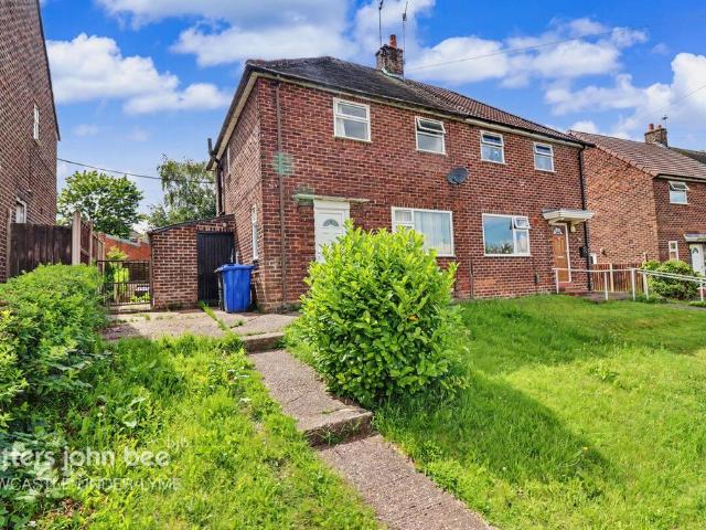 3 bedroom semi detached house to rent