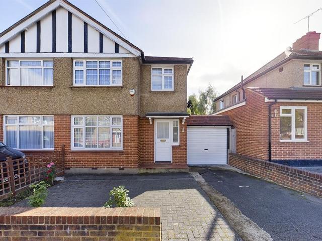 3 bedroom semi detached house to rent