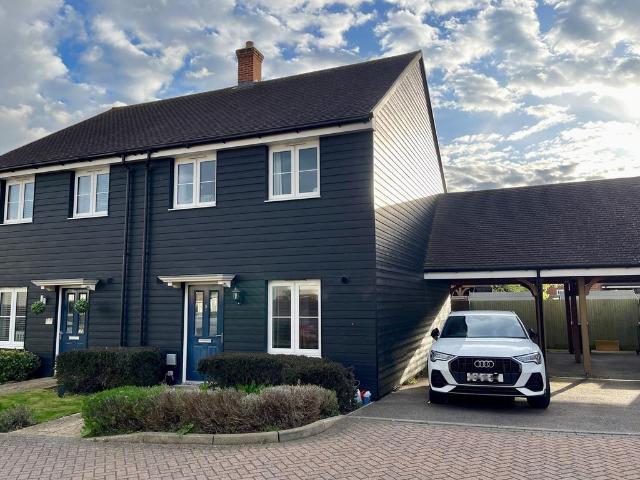3 bedroom semi detached house to rent