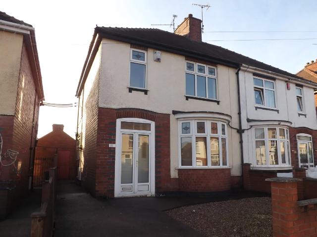 3 bedroom semi detached house to rent