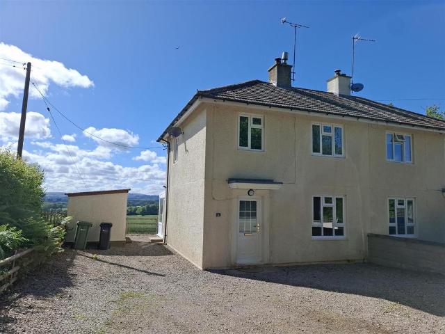 3 bedroom semi detached house to rent