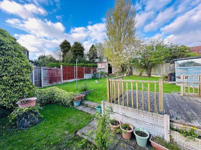 3 bedroom semi detached house to rent