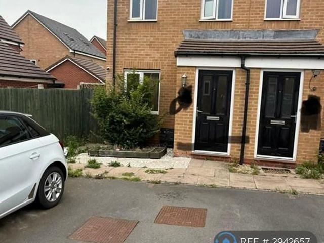 3 bedroom semi detached house to rent