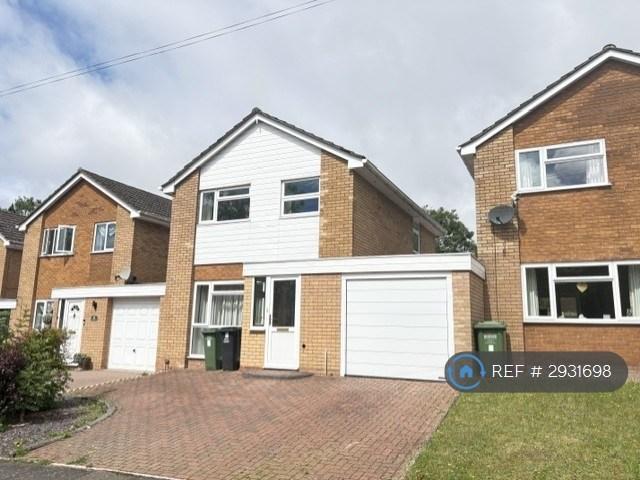 3 bedroom semi detached house to rent