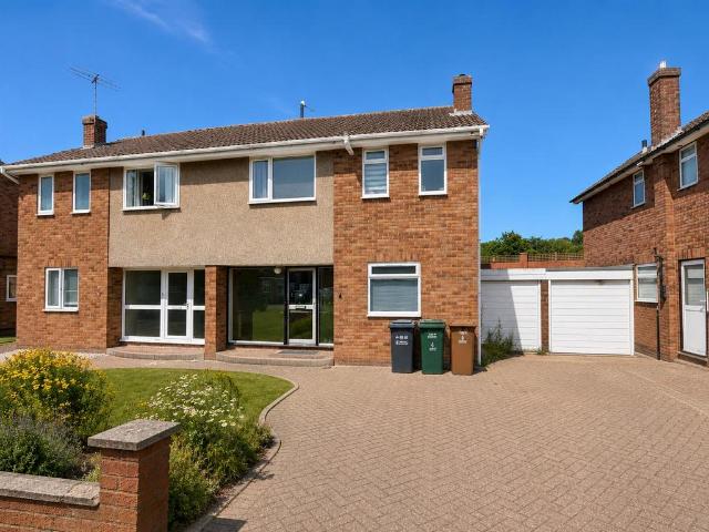 3 bedroom semi detached house to rent
