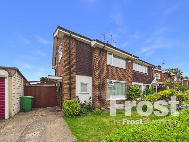 3 bedroom semi detached house to rent