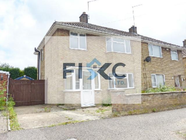 3 bedroom semi detached house to rent