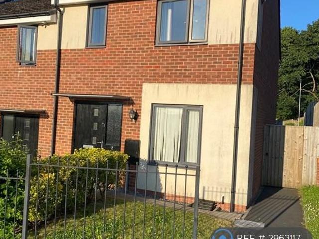3 bedroom semi detached house to rent
