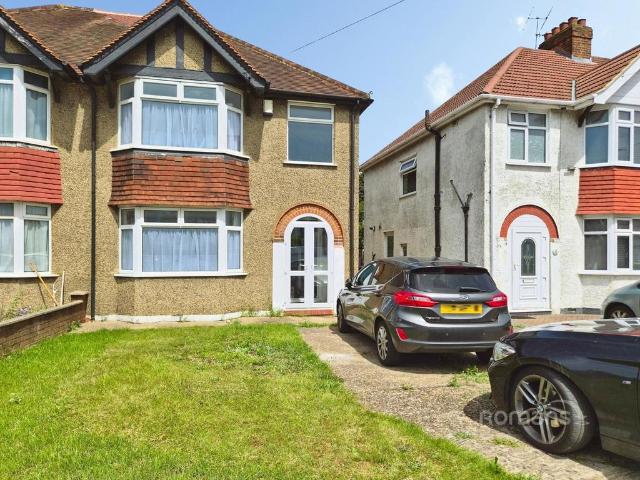 3 bedroom semi detached house to rent
