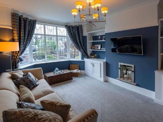 3 bedroom semi detached house to rent
