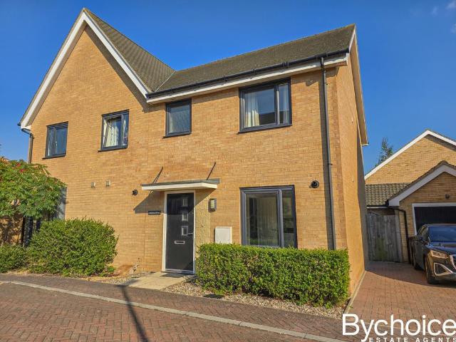 3 bedroom semi detached house to rent
