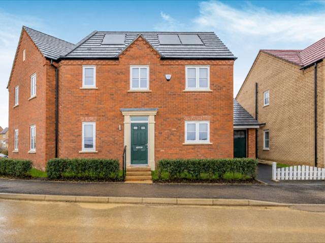 3 bedroom semi detached house to rent