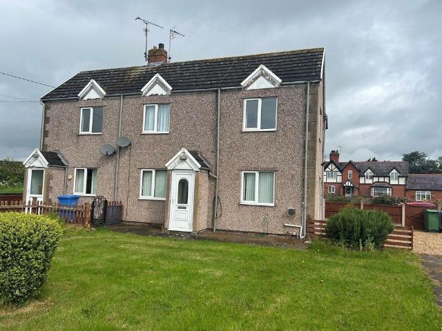 3 bedroom semi detached house to rent