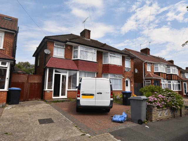3 bedroom semi detached house to rent