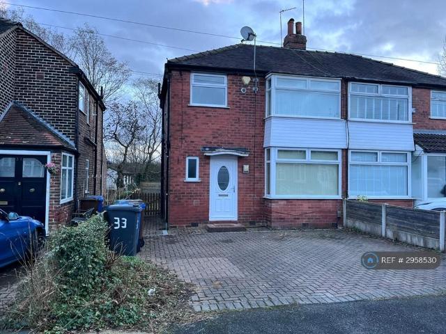 3 bedroom semi detached house to rent