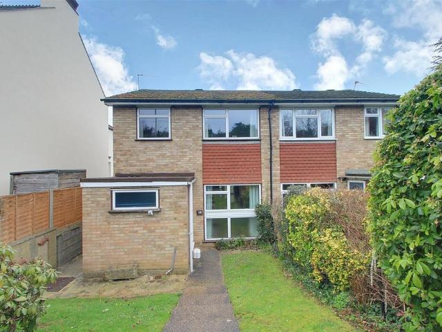 3 bedroom semi detached house to rent