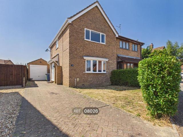 3 bedroom semi detached house to rent