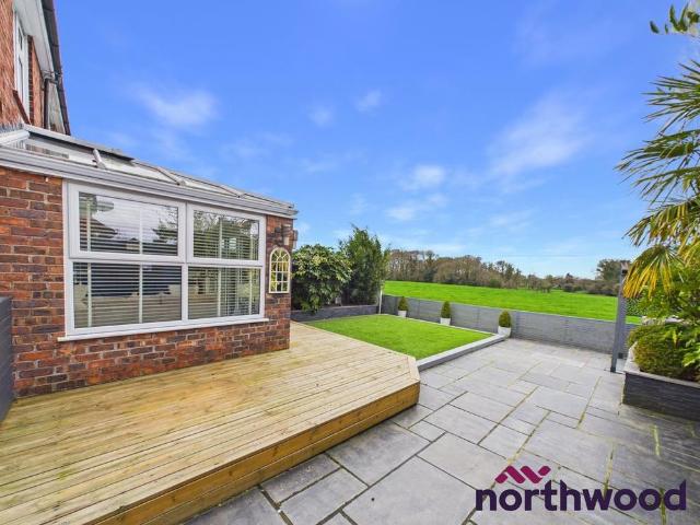 3 bedroom semi detached house to rent