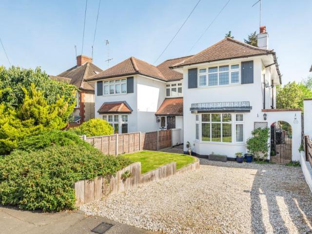 3 bedroom semi detached house to rent