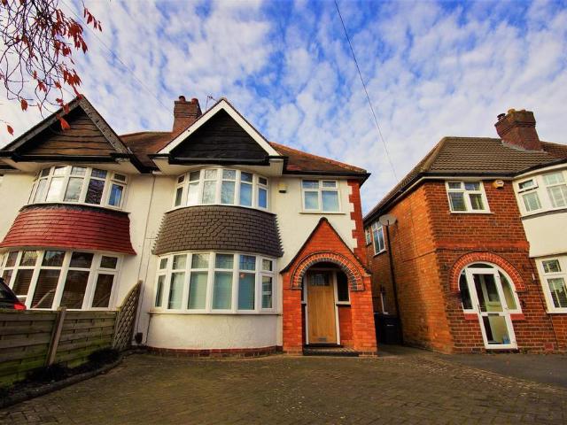3 bedroom semi detached house to rent
