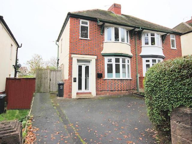 3 bedroom semi detached house to rent